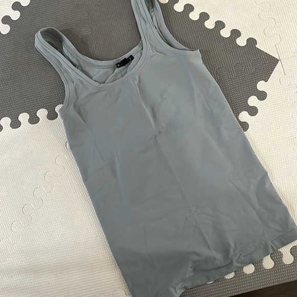 Theory | Tops | Theory Tank | Poshmark